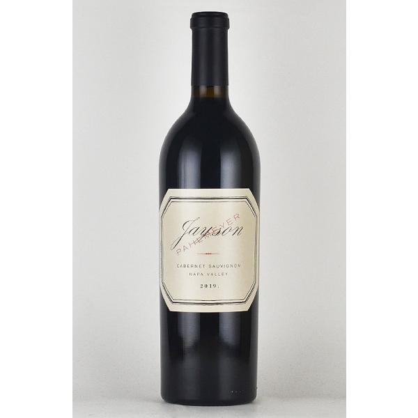 【濃密クラシックナパスタイル】濃厚でフルボディ、クラシックなナパヴァレーの個性と骨格を表現しています。ブラックベリーとカシスの豊かな果実味に、バニラビーンズ、紅茶、プロヴァンス・ハーブが混ざった典型的な味わい。硬いタンニンは、大きなグラスで...