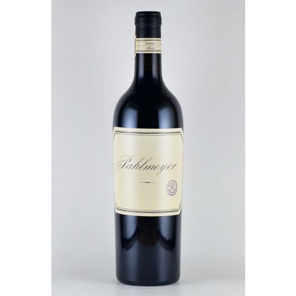 グラスから飛び出してくるようなブラック・ベリーとカシスのアロマに、ブラックオリーブと湿った土のほのかな香り。口に含むと、フレッシュな黒系果実の味わいを包み込むような洗練されたタンニン、コケモモのジャムの軽やかな香りが余韻まで長く続き、杉、な...