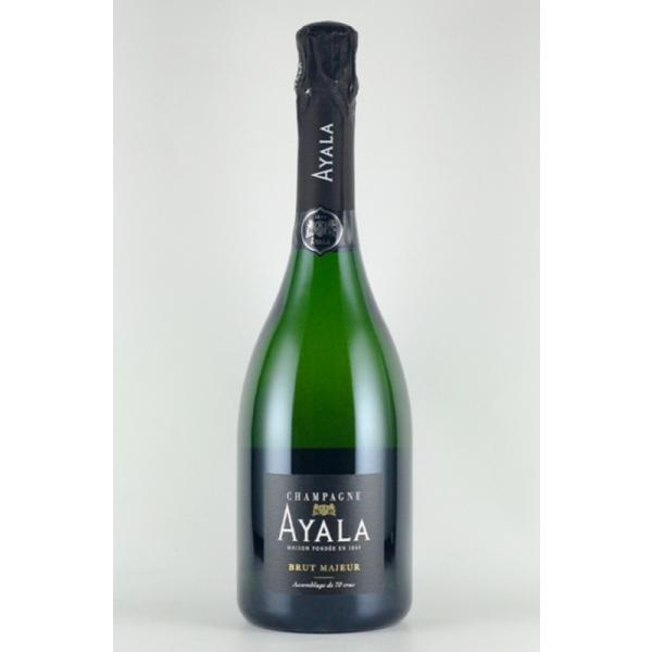 鮮烈であり繊細な柑橘果実のフレッシュな香りにミネラルのニュアンス。 焦点のあったピュアな味わい。グレープフルーツや青リンゴなどの果実味にミネラル感や火打石のニュアンスが溶け合い、ドライなフィニッシュへと続きます。ワイン名： シャンパーニュ ...