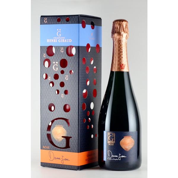 【奥行きのある深い味わい】オレンジピールなどの果実香と共に、スパイス、イーストの香りなど複雑なニュアンス。心地良い酸味と奥行きのある深い味わい。滑らかな舌触りで余韻も長い。ワイン名： アンリ・ジロー ロゼ ダム・ジャンヌ原語： Henri ...