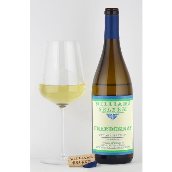 【層になる風味】ジャスミン、核果の花、ほのかなマスクメロンのハーモニーで瞬時に五感を捉えます。複雑に重なるライムと核果のニュアンスがタンジェリンとローズオイルと混ざり合います。パッションフルーツの風味がタンジェリンとメロンと調和、基盤となる...