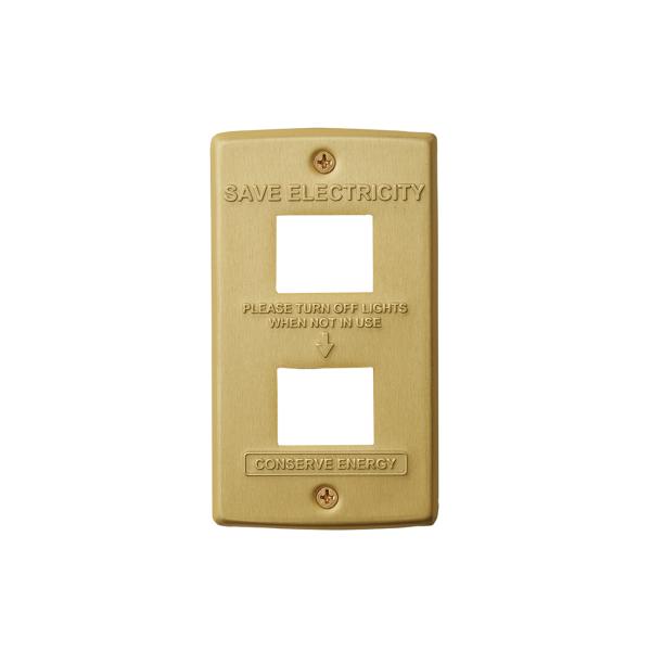 「BRASS switch plate」は真鍮素材で趣ある存在感。壁面のスイッチパネルをスタイリッシュに変身させるます。プレスで立体加工を施したデザインは小さいながらも存在感抜群で、インテリアの粋なアクセントとして、スマートな空間づくりに役...