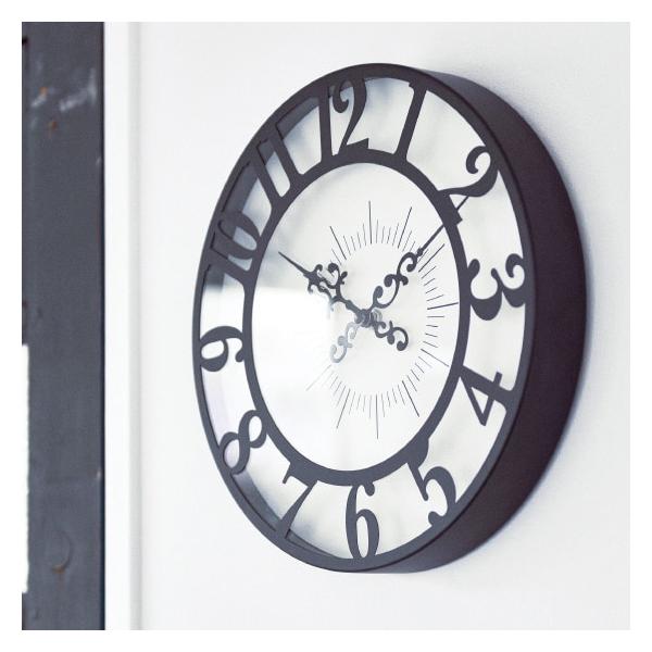 贈り物にも喜ばれる、ロングセラーのウォールクロック切り絵細工のように繊細でクラシカルなデザイン。 贈り物にも喜ばれる、ロングセラーのウォールクロックです。 サイズ：φ30×D4.5cm 重量 0.9kg素材：スチール、ガラス、プラスチックム...