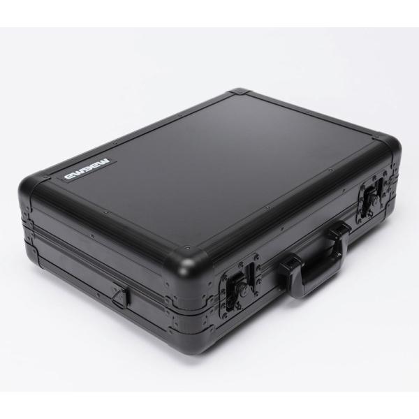 ★コンパクトなDJ機器持ち運び用のキャリングケース★※こちらの商品は製作工程上、本体にやむを得ず汚れ、スリキズ、箱ダメージなど発生する場合がございますが、使用の際には影響ございません。あらかじめご了承下さい。MAGMA CARRY LITE...