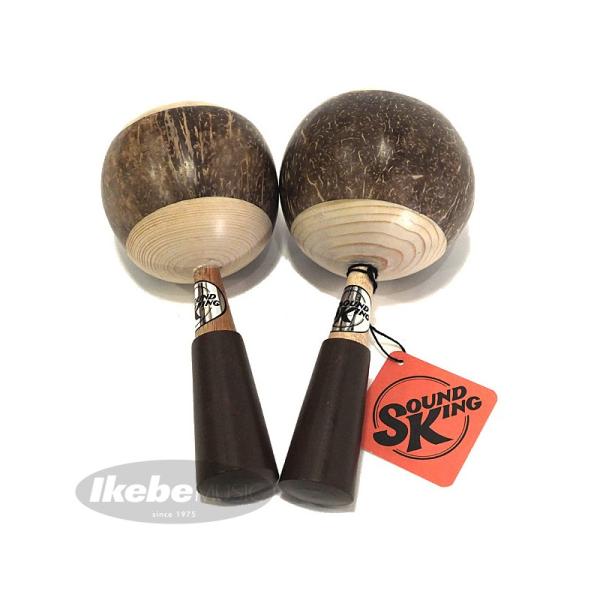 ●全長約18cm●直径約7cmマイルドなアタック音。※天然の素材を使用の上、手作業による製造品の為、個体によりサイズや色味が異なります。ご了承くださいませ。イケベカテゴリ_パーカッション_マラカス_Sound King_新品SW_Sound...
