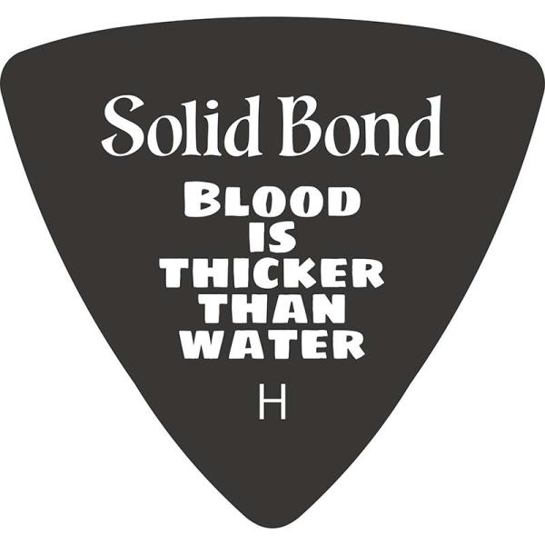 トライアングル・タイプのピックの登場です。PR3 には、Solid Bond のロゴと「血は水より濃い」という意味で人と人との深いつながりを表したBlood is Thicker Than Waterの文字がデザインされています。Shape...