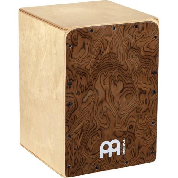 Jam Cajon / Burl Wood固定式のスネアを内蔵した MEINL ジャム・カホンは、外出先での演奏に最適なカホンです。コンパクトで軽く、ドラムサークルやアコースティック・セッションへの持ち出しに最適です。バルティック・バーチ材...