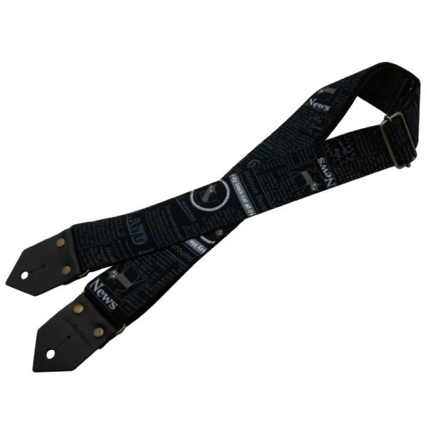 ES-PP50xx Printing Fablic series英字新聞柄の″ニュースペーパー″。モノトーンの柄を考えた時にまず製品化したいと思い浮かんだのが英字新聞。文字の大きさや柄、ストラップに適した素材を見つけました!チラリと覗くネコ...