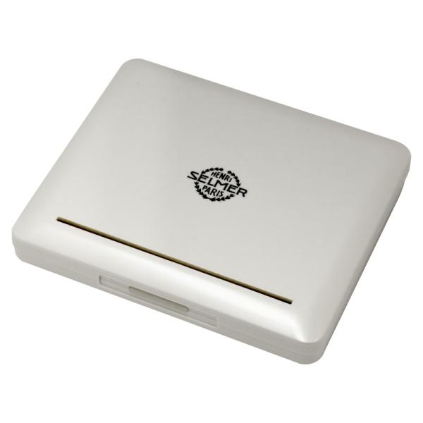 // NONAKA Reed Case -Selmer Logo- for Alto Sax //シンプルかつコンパクトな10枚入りリードケースシンプルな造りですが、大容量・軽量・通気性良しと、機能性にとても優れています。リードを差し込む部...