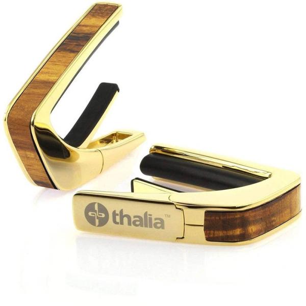 これまでにないデザイン性と機能性に優れたカポタスト『Thalia Capos / タリア・カポ』。従来のカポとは一線を画す、見た目にも豪華なエキゾチック・ウッドやエキゾチック・シェル、彫刻や筐体のメッキ / フィニッシュ / カラーを採用し...