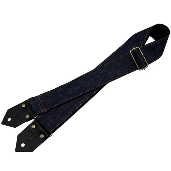 SpiceNote から新シリーズ″DENIM（デニム）″が登場!!岡山県倉敷児島産の国産ムラ糸デニムを採用しシンプルなデザインながらも太糸ステッチを使ったアクセントで製作。特筆すべきは裏地にアクリル素材のベルトを採用し、現代のユーザーに求...