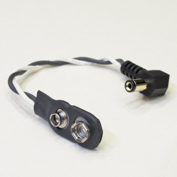 9V電源アダプターの代わりに9V電池から電源を供給出来るバッテリースナップ！「オヤイデ 電気 DC-3398LL」と同等のパーツを使用した特注品です！電源周辺機器に拘るプレイヤーにもお選びいただけるように、音質・耐久性・外観全てに拘った特注...