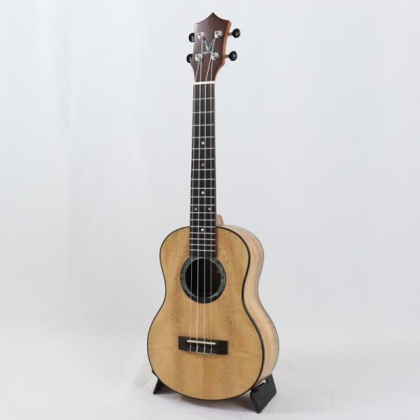 美しい仕上げとリーズナブルなプライスが魅力の新ブランド「KUMU UKULELE」！通常よりやや広めの約38mm（1.5）ナット幅で爽快な演奏性のクムウクレレ！KUMUはハワイの言葉で「先生」「指導者」を意味します。しっかりとした造り、高級...