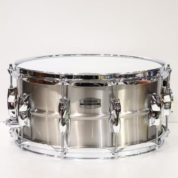 ※店頭にて展示・試打を解禁しております為、打痕や指紋汚れ等の使用感がございます。新しいレコーディングカスタムは前モデルの特色を引き継ぎ、世界のトップドラマーであるスティーブ・ガッド氏の協力を得て、一切の妥協をせずに音質向上を最大限追求したモ...