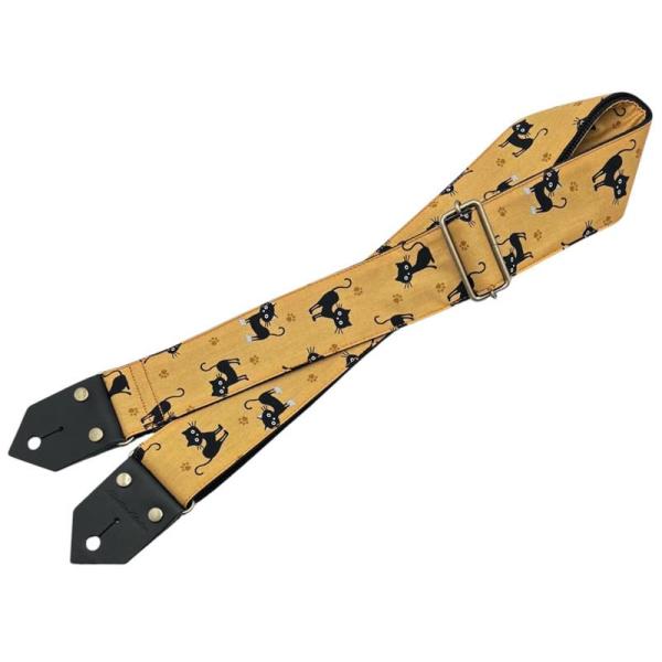 SpiceNote からネコ柄ストラップのスタンダードモデルを目指す BLACK CAT が遂に販売開始基本デザインはシンプルなイラストの黒猫で構成、 しかし背景には FootStamp や FishBone が隠されているこだわりデザイン...