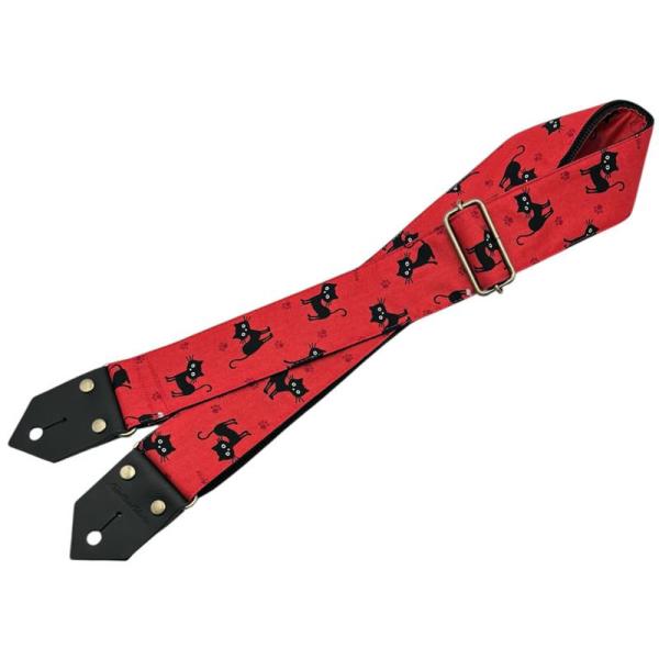 SpiceNote からネコ柄ストラップのスタンダードモデルを目指す BLACK CAT が遂に販売開始基本デザインはシンプルなイラストの黒猫で構成、 しかし背景には FootStamp や FishBone が隠されているこだわりデザイン...