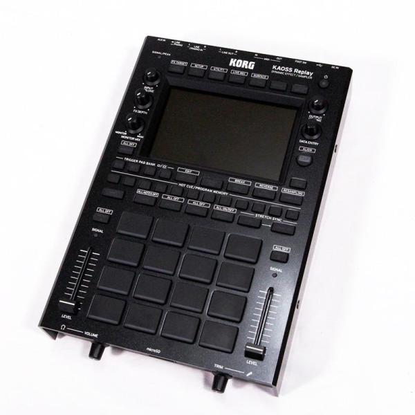 ■ご購入前に必ずご確認ください・こちらのKAOSS REPLAYは1点限りのアウトレット品となります。そのため、交換品等はございません。初期不良などが発生した場合は修理での対応となります。・展示特価品のため、本体に汚れ、傷などがございます。...