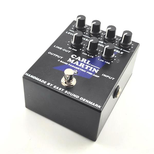 アコースティックギター、バイオリン、アコーディオン、コントラバスなど、精密な音作りを必要とする各種アコースティック楽器のために設計された、高品質な3バンド・セミパラメトリックEQ。プロフェッショナル品質のバランス・ラインドライバーを内蔵し、...