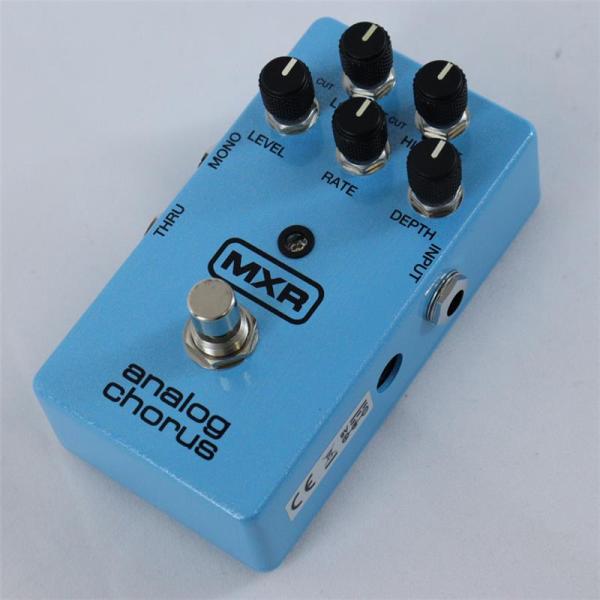 定番コーラス「MXR M234 Analog Chorus」の中古美品が入荷！BBD遅延素子の採用により、リッチでウォームなサウンドを実現したアナログコーラス。ハイ/ローカットのフィルターつまみにより、コーラスサウンドの低音域、高音域をカッ...