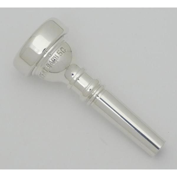 【中古】 V.Bach (ヴィンセント・バック) 5C【刻印】VINCENT BACH 5C内径 / 16.25mmこちらのマウスピースは、少々使用感がありリムやスロート、ボディーやシャンク部に小キズや当てキズ（打痕）などございます。※パッ...