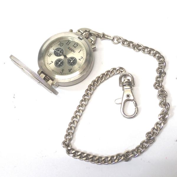 ■商品情報[管理番号]Ft1356051[ブランド]ジッポ（ZIPPO）[タイプ]創業70th[カラー]シルバー[モデル]クォーツ[サイズ]ケース：約48mm[仕様]ムーブメント：クオーツ文字盤カラー：シルバー[付属品]なし■状態・コンディ...