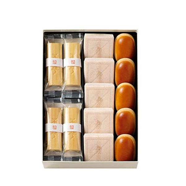 たねやの代表銘菓、手づくり最中「ふくみ天平」と「栗饅頭」、「斗升最中」を詰め合わせました。ふくみ天平8個・栗饅頭5個・斗升最中5個日保ち（製造から）<6月〜10月中旬頃>5日<10月中旬〜5月頃>7日【夏場はお日持ち...