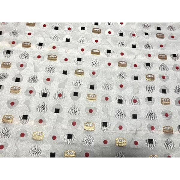 金らん生地のはぎれ、切り売り販売菊や花は昔から縁起が良く昔から使われております。巾70cm×50cmより50cm毎の切売り販売例えば巾70cm×100cmは数量2で注文ください。ポスト投函にて送料無料です。時間指定をお選び頂いてもポスト投函...