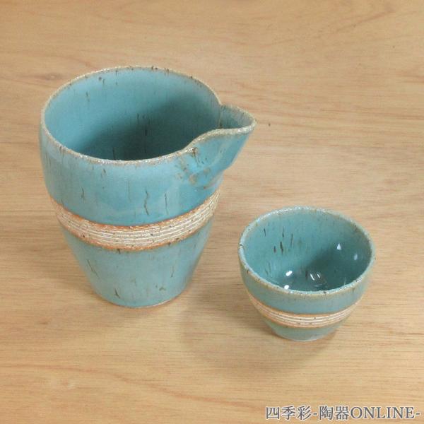 【発売日：2023年05月15日】個性的な冷酒器とぐいのみのセットです。内容：冷酒器×1、盃×1サイズ：冷酒器：W10.5×H10cm/満水320cc：盃：W6×H4.5cm材質:土物製造国：美濃焼（日本製）電子レンジ食洗器可※寸法・色柄等...