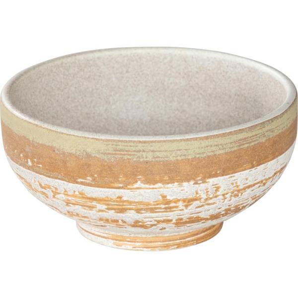 ぽってりとしたシェイプにナチュラルな色合いが素朴なシリーズです。飾り気のない風合いは和のシーンに限らず、カフェなどのカジュアルなシーンにもよく合います。サイズ：W17.1×H8.3cm/満水1085cc 重さ735g材　質：磁器製造国：日本...