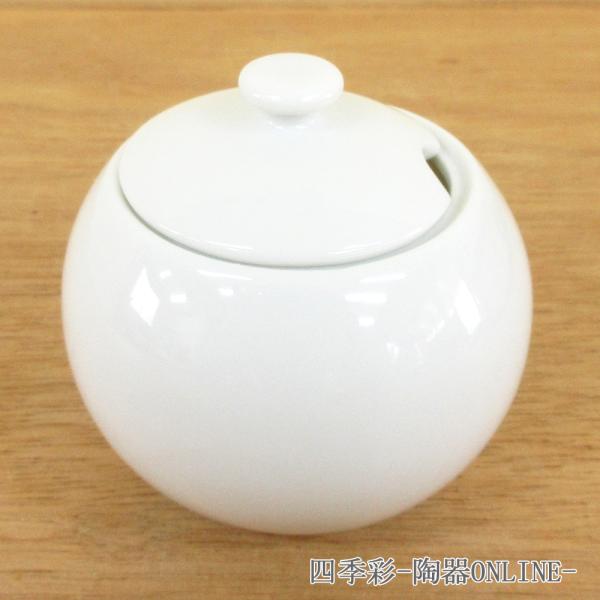 白磁のホワイトと、丸みのあるフォルムが何とも愛らしいシュガーポット。レストラン、ホテルへの器の供給を手がける業務用メーカー『スタジオ010』ならでは。サイズ：W7×H7.5cm・満水100cc材質：磁器製造国：日本製 Studio010電子...