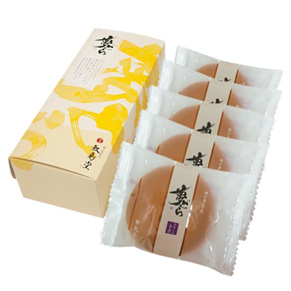 クリームと小倉の絶妙なハーモニー…特製のクリームに、自社製かのこ豆を入れふわっとした柔らかい生地で洋風に仕上げました。コーヒー、紅茶と一緒にお楽しみくださいませ。