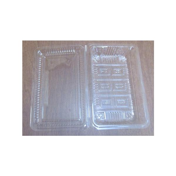 野菜や果物、食べ物の販売に使われる穴あきパックです。