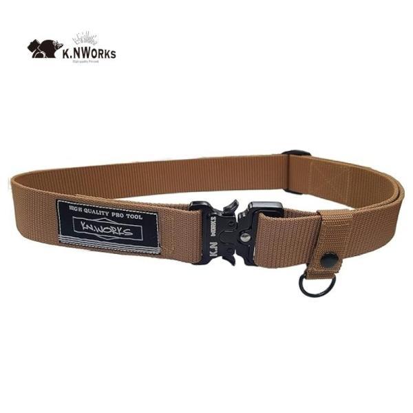 <特徴>ワンタッチバックル作業ベルトなのにツールホルダーを簡単に取り付けできる！マジックテープ採用でバックルの取り外しがらくらくです。バックルは頑丈なアルミ合金製。便利なツールリング付き。<仕様>ベルト幅：48mm ...