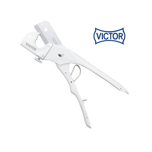 特長・パイプ径にあわせた受け部形状により切断時のパイプの変形を防ぐことで従来品より切断荷重を40％軽減できます。・受け部をスライドさせる事により、外径Φ34までのパイプに対応可能。モールなども切断可能です。・刃は前後に差し替える事でより長く...