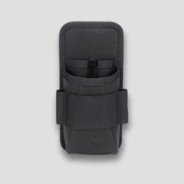 ●内側のプラスチックパネルで補強丈夫な内側のプラスチックパッドにより、破れにくくなります。●頑丈な背面パネルサポート背面は頑丈なサポートパッドで補強されており、ベルト上でポーチが曲がったりたるんだりするのを防ぎます。●ペンチ1本とペンまたは...