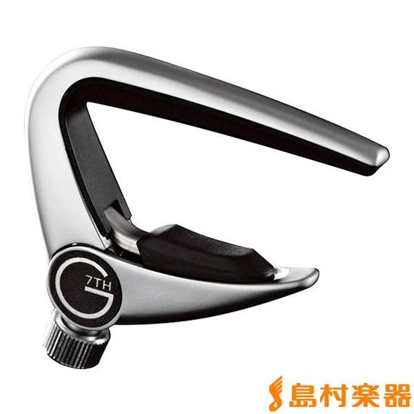 軽量・スリムシェイプのギター用カポタストニューポートカポは、G7thの流麗なデザインを受け継ぎながらも、スリムなシェイプで軽量化を実現しています。使いやすい重さ42グラムの軽量設計。メカニズムはテコの原理でワンタッチホールド可能で、装着して...