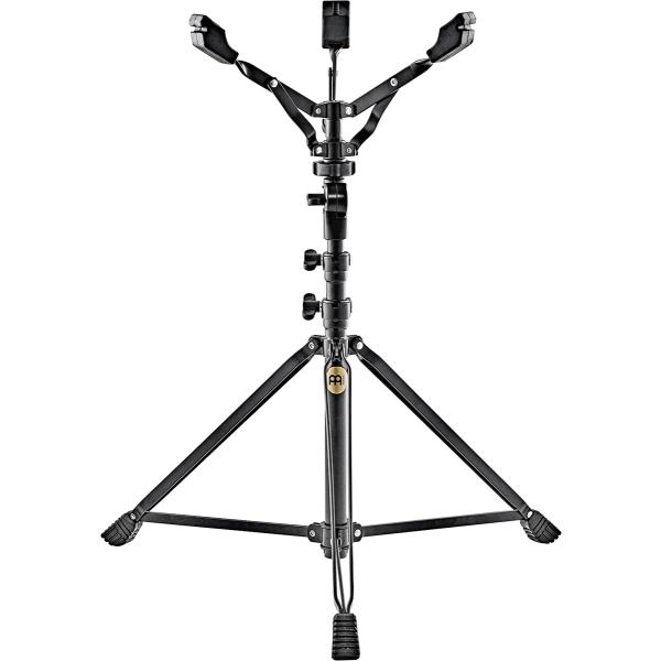 【MEINL Sonic Energy】ハンドパンスタンドは、ハンドパンとタングドラム用に設計されており、楽器をしっかりと安定保持します。高さと角度が調整でき、最適な演奏位置に合わせることができます。アームのゴム製パッドには切れ目が入ってお...