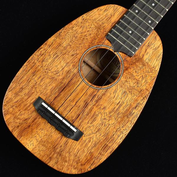 世界的にも高く評価され多くのプレイヤーから絶大なる支持を得ている「KIWAYA」の当店オリジナルモデル。こちらの「KTS-S2KP」はパイナップルシェイプのボディに2A~3Aグレードのハワイアンコア材を採用したソプラノウクレレです。丸みを帯...