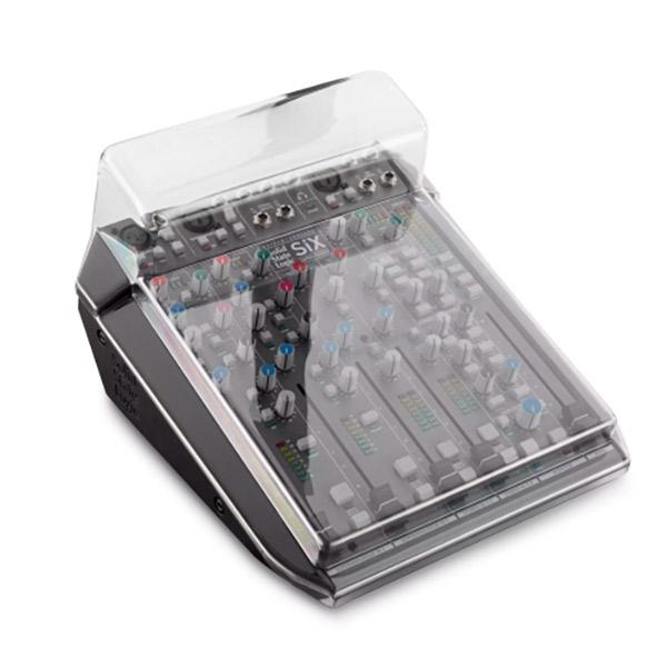 *本体は付属しません。 丈夫かつ軽量なポリカーボネート製で、機材を衝撃やホコリから守ります。対応製品：  Solid State Logic SiXポリカーボネート製重量：380gサイズ：324 x 275 x 904 mm