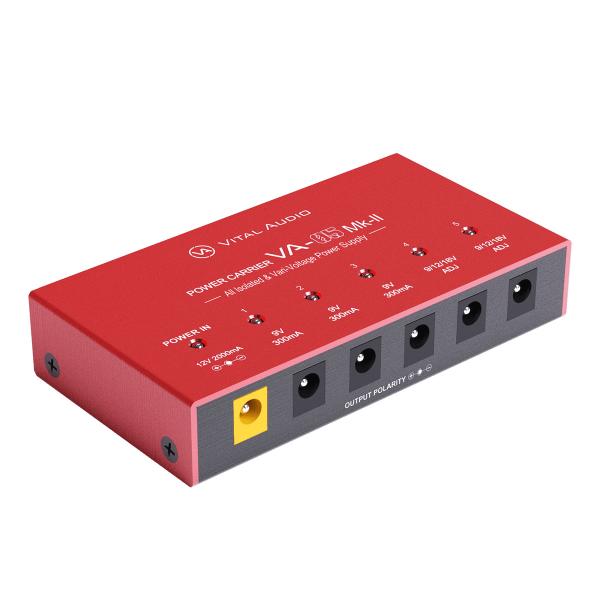 POWER CARRIER シリーズのVA-05 MkIIは、前モデルであるVA-05 ADJ を基にさらに保護回路の見直しを行しました。各ポートにトランスフォーマーを追加することでアイソレーションを強化し、過負荷がかかったときや発熱時に回...