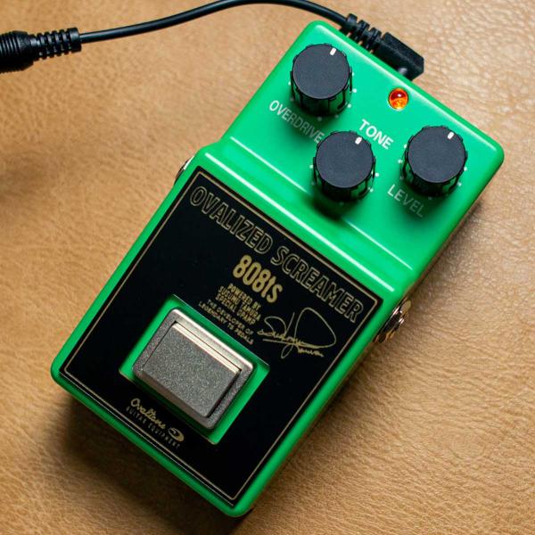 元祖TSオーバードライブペダルの開発者、田村 進 氏とOvaltoneのコラボレーションにより実現した808 MODとなります。田村氏がTSタイプのコラボレーションで必ずと言って良いほど採用しているシークレットオペアンプにスポットライトを当...