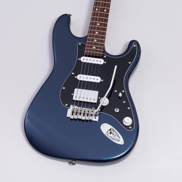 サウンド・弾きやすさ・耐久性などギターライフを充実させるためのエッセンスを盛り込んだHST/SSH-Performanceは、ピックアップはキレのあるシングルコイルとパワフルなハムバッカーをSSH配列で搭載し、様々なジャンルに対応できるサウ...