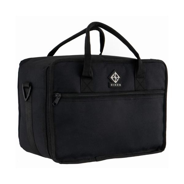 ・耐久性のあるナイロン素材の外装・取り外し可能なキャリーストラップ・長さ40cm x 幅28cm