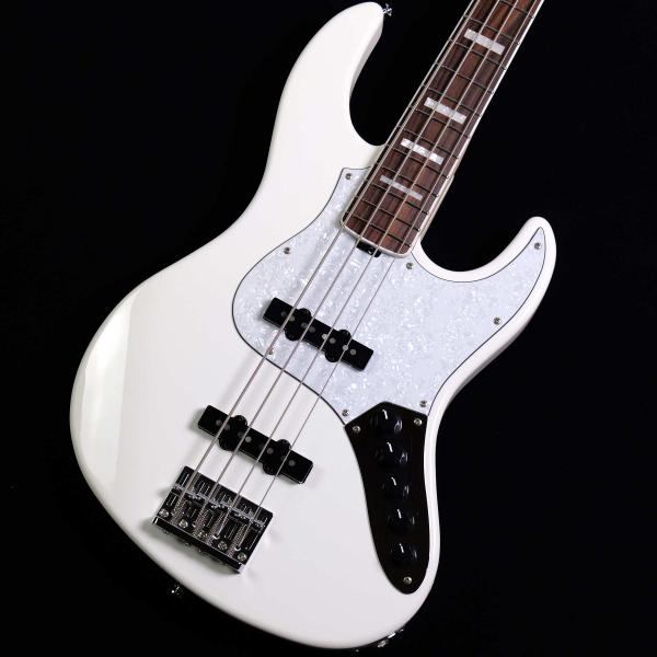 アルダーボディにローズウッド指板のメイプルネックの王道スペック。スケールは864mm(34インチ)で、ポジションマークは光彩アクリルの大きなブロックタイプで視認性も良好です。ピックアップはトラディショナルなJスタイルを2基搭載。3バンドEQ...