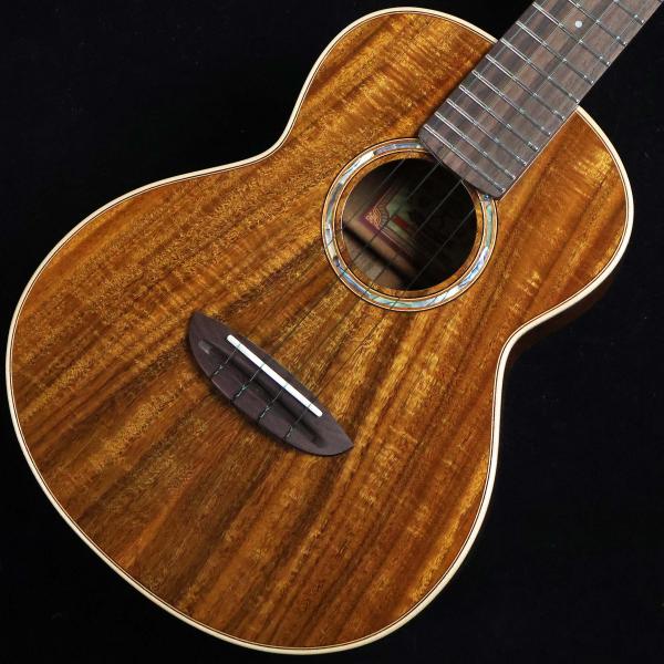 個性的なデザインと独創的な設計で近年人気の高まりを見せている台湾発祥のブランド「aNueNue(アヌエヌエ)」。こちらは、ボディに厳選された単板の台湾アカシアを採用した日本限定のコンサートウクレレです。個体ごとに異なる個性的な杢目はコア材な...