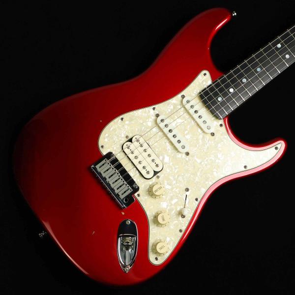 カタログ、資料等はありませんが、おそらく“Custom Classic Stratocaster”か、ショップオーダー品かと思います。シリアルナンバーはなく、ヘッド裏に“C LUDWIG”と印字されています。ボディはアルダー、美しいフレイム...