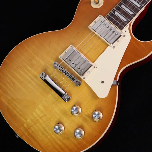 ボディトップにはAAグレードのフィギュアドメイプル、ボディバックにはウェイトリリーフを施さないソリッドのマホガニーを採用。ネックは60年代の特徴でもある薄めのシェイプとなっており握りやすく仕上げられています。ピックアップはヴィンテージのテイ...
