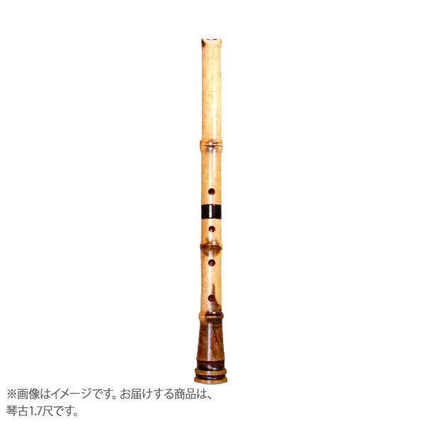 材質は本来、真竹ですが、木製や他のものもあります。唄口で、琴古流と都山流の２種類に分けられます。長さはいろいろあり、１尺８寸管が標準とされています。尺八の音色は日本人の精神性や魂を感じさせるものをもっています。また奏法によってもさまざまな音...