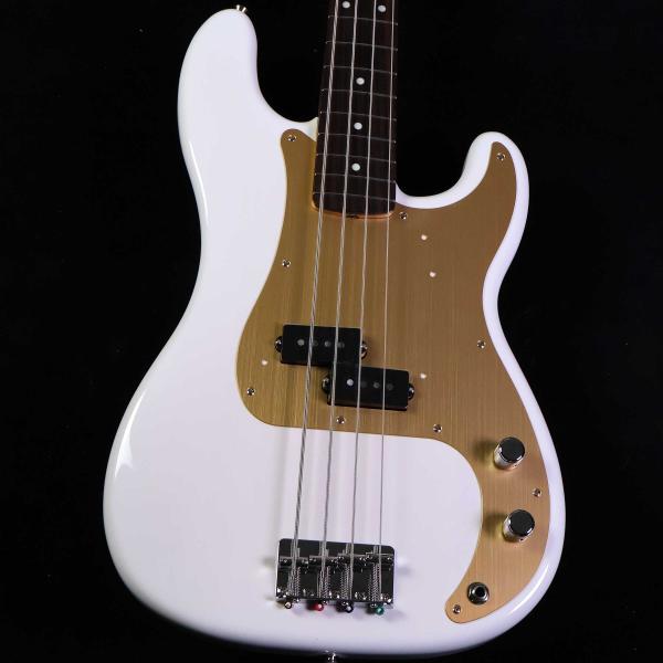 Made in Japan Traditional 50s Precision Bass はグロスフィニッシュのバスウッドボディを採用。20本のヴィンテージスタイルフレットを装備した9.5インチラジアスの”U”シェイプメイプルネックがTra...