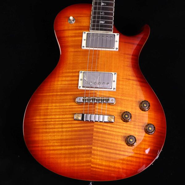 SE McCarty 594 Singlecutは、2ヴォリューム＆2プッシュ/プルトーンコントロール、3ウェイピックアップセレクター、2ピースブリッジ、ヴィンテージスタイル・チューナーといったクラシックな仕様に加え、快適なプレイヤビリティ...